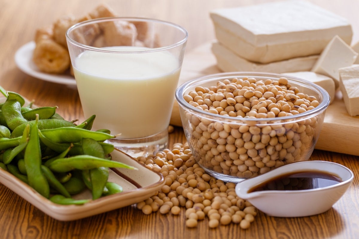 5 Potential Dangers of Eating Soy (How to Consume Soy Safely)