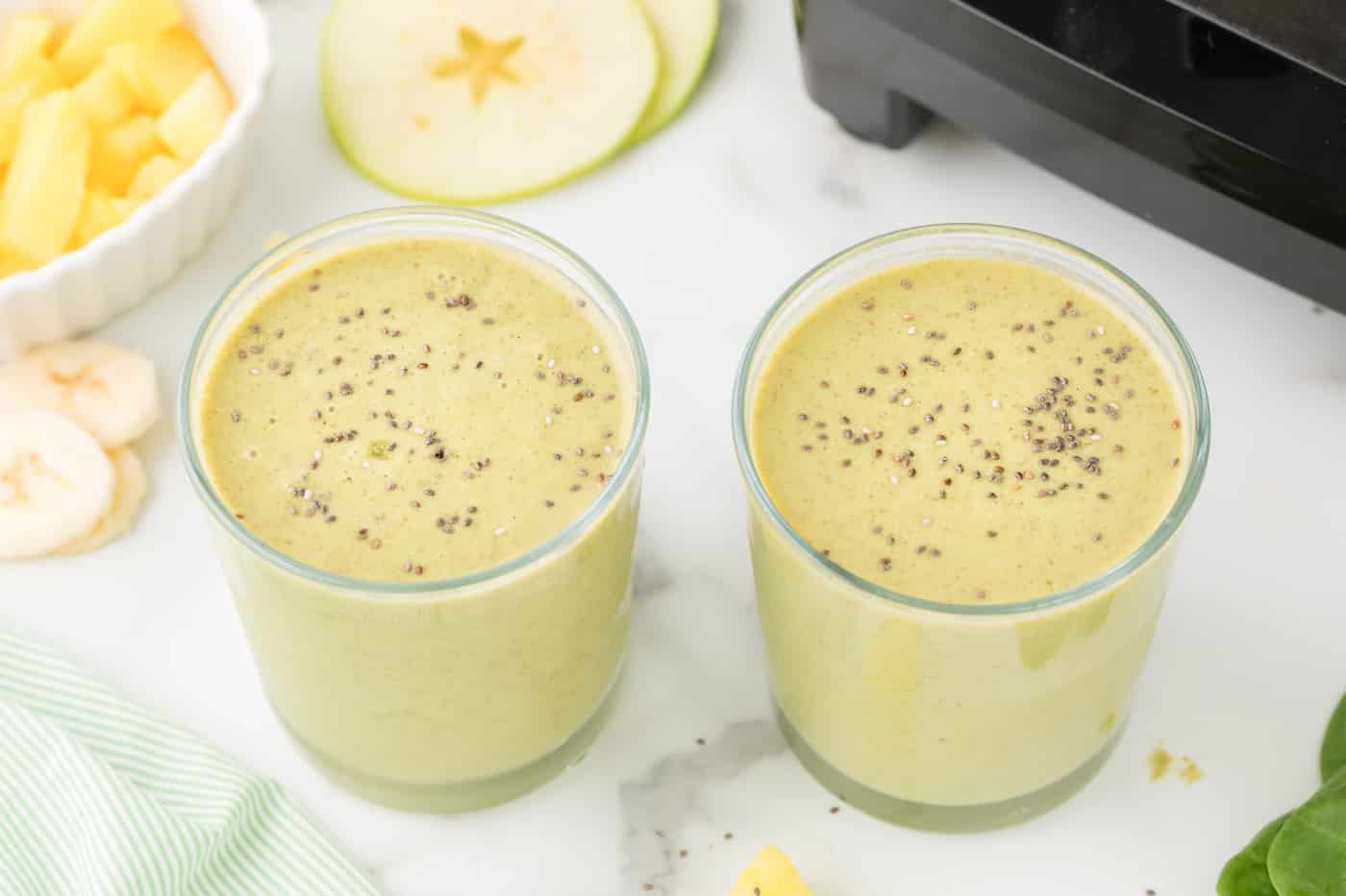 25+ Dairy-Free Smoothie Recipes (No Milk) - Clean Eating Kitchen