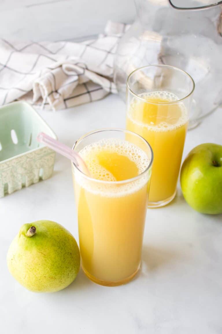 Pear Juice Recipe With Apple & Ginger - Clean Eating Kitchen