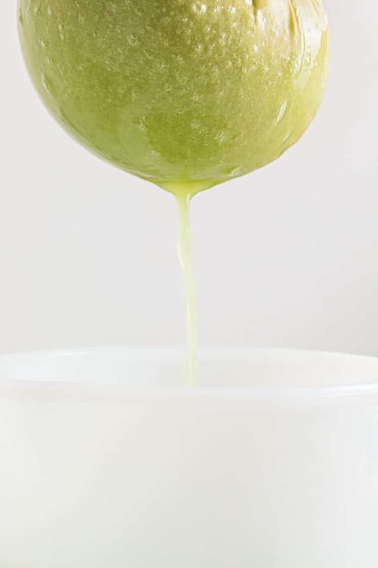 Celery Apple Juice Recipe (Juicer or Blender) - Clean Eating Kitchen