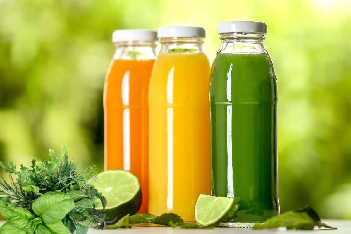 13 Herbs for Juicing (Plus Recommended Combinations) - Clean Eating Kitchen